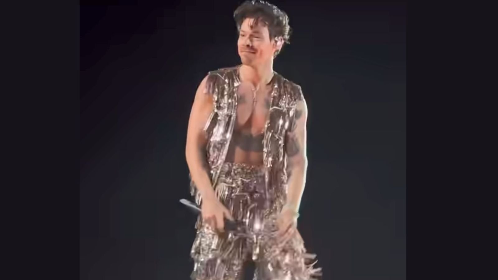 Harry Styles Faces Massive Backlash as Fans Slam "Insulting" New Tour ...